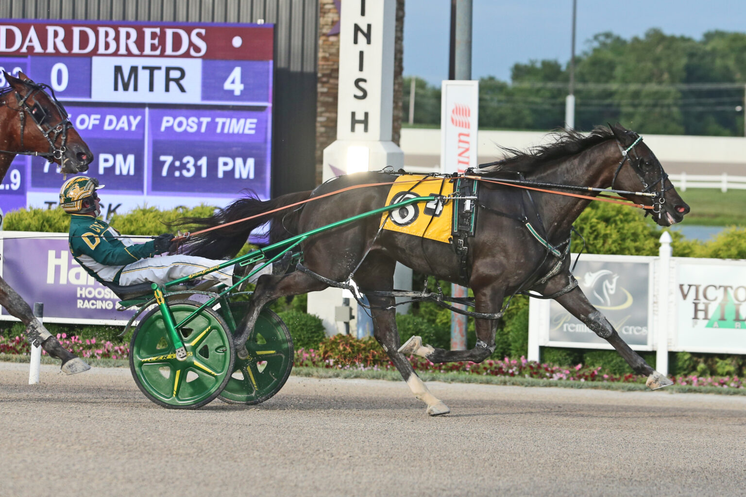 Can’ttouchthese, Tarshish romp in INSS at Hoosier Park – U.S. Trotting News