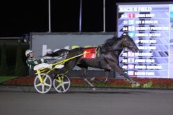 Lexus Kody scores easily, Miki And Minnie impressive in Breeders Crown ...