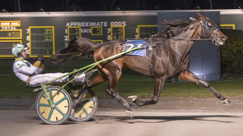 ‘Darius,’ Itsoneofthose score Batavia feature wins – U.S. Trotting News